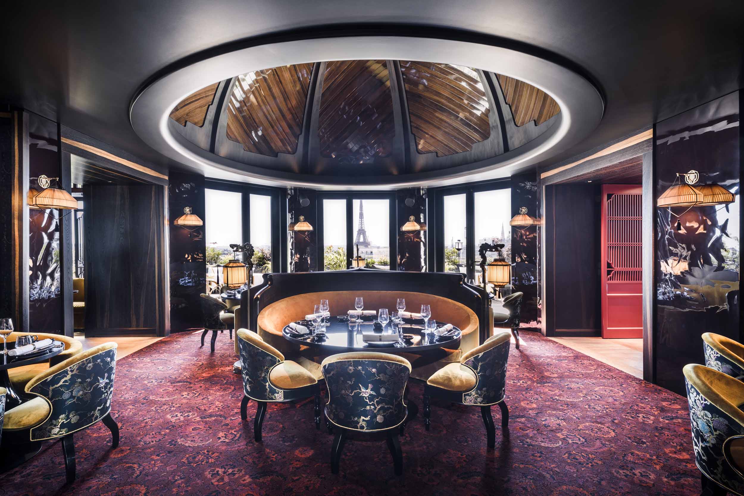 Mūn Paris | Paris Society